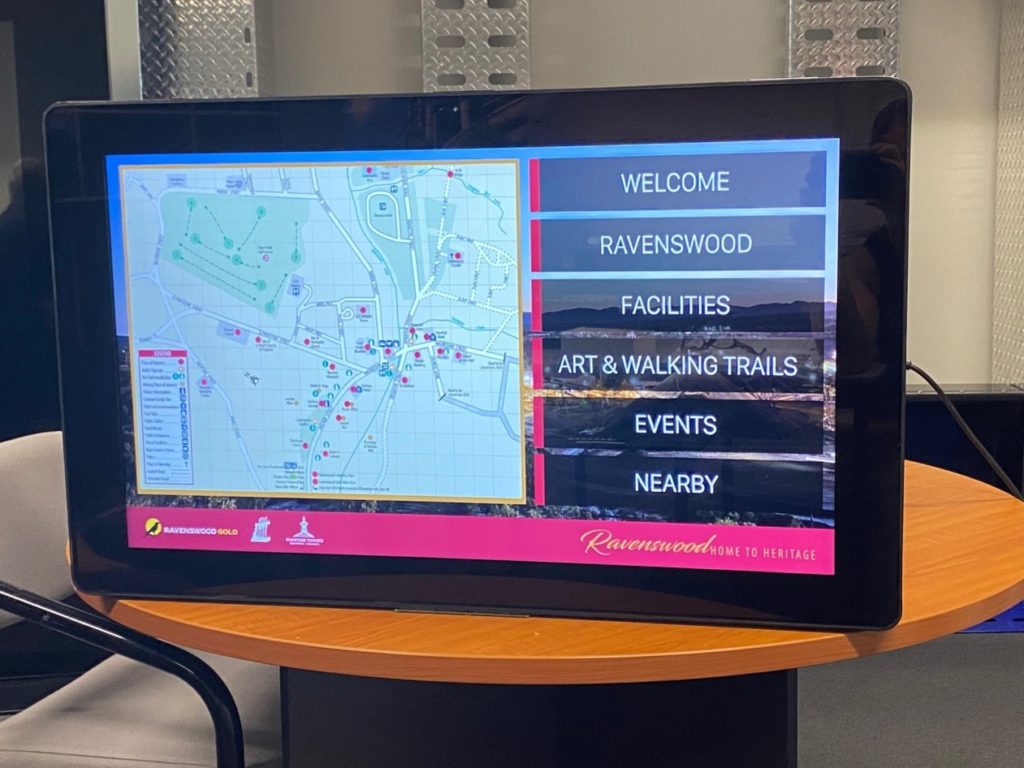 Outdoor LCD Digital Displays - Metromatics